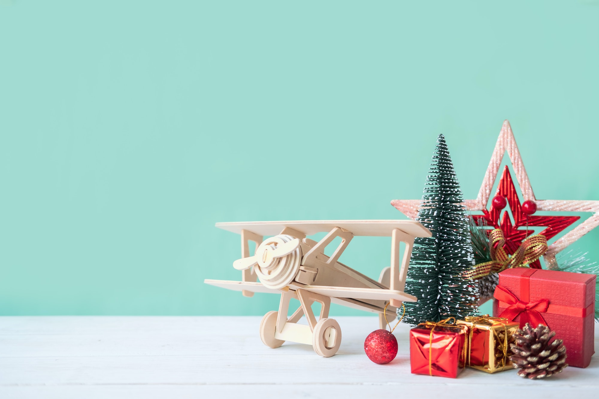 Cool Ideas for Gift Exchange and Games in Holiday Season