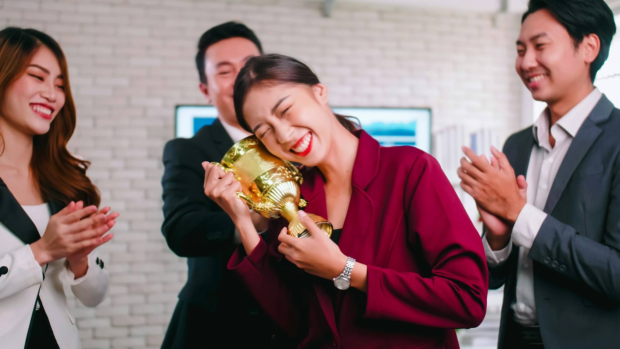 Employee Recognition - Foster Workplace Engagement and Productivity ...